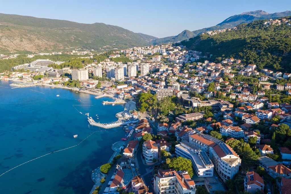 Панораме/Слике из ваздуха | Panoramas/Aerial | Page 256 ...